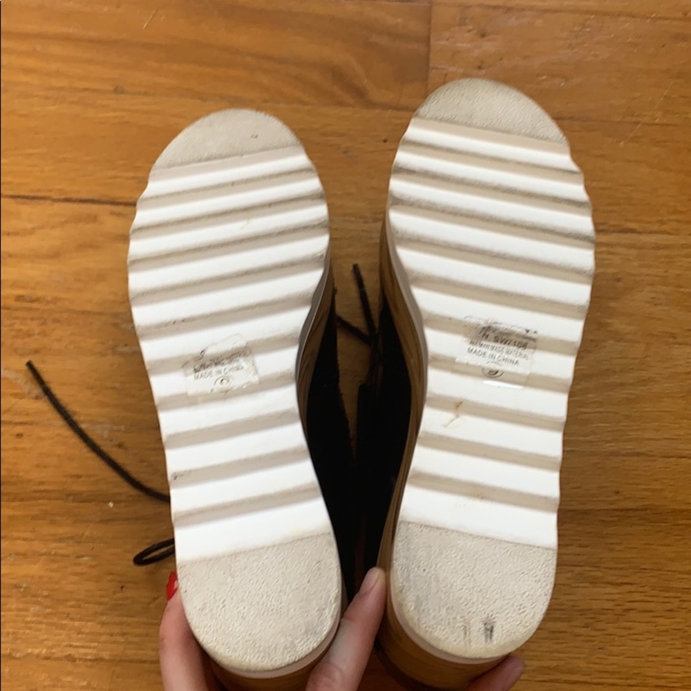 Black Patent Leather Flat Forms - Gem